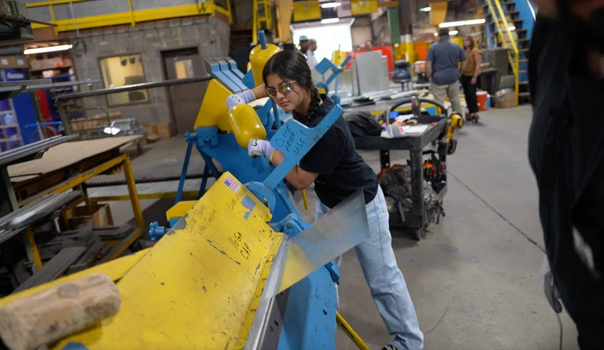Heavy Metal Summer introduces teens to sheet metal trade