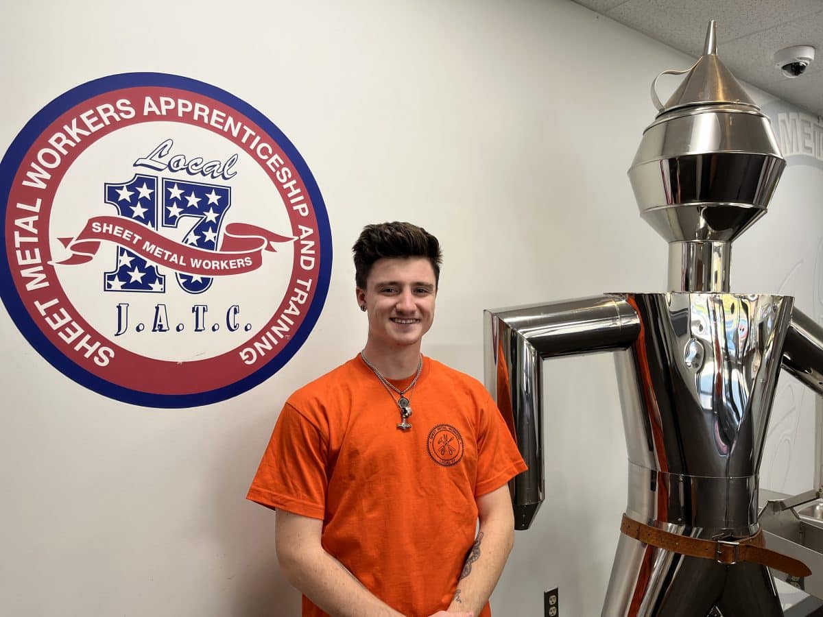 Women's Committee celebrates National Apprenticeship Week | SMART Union