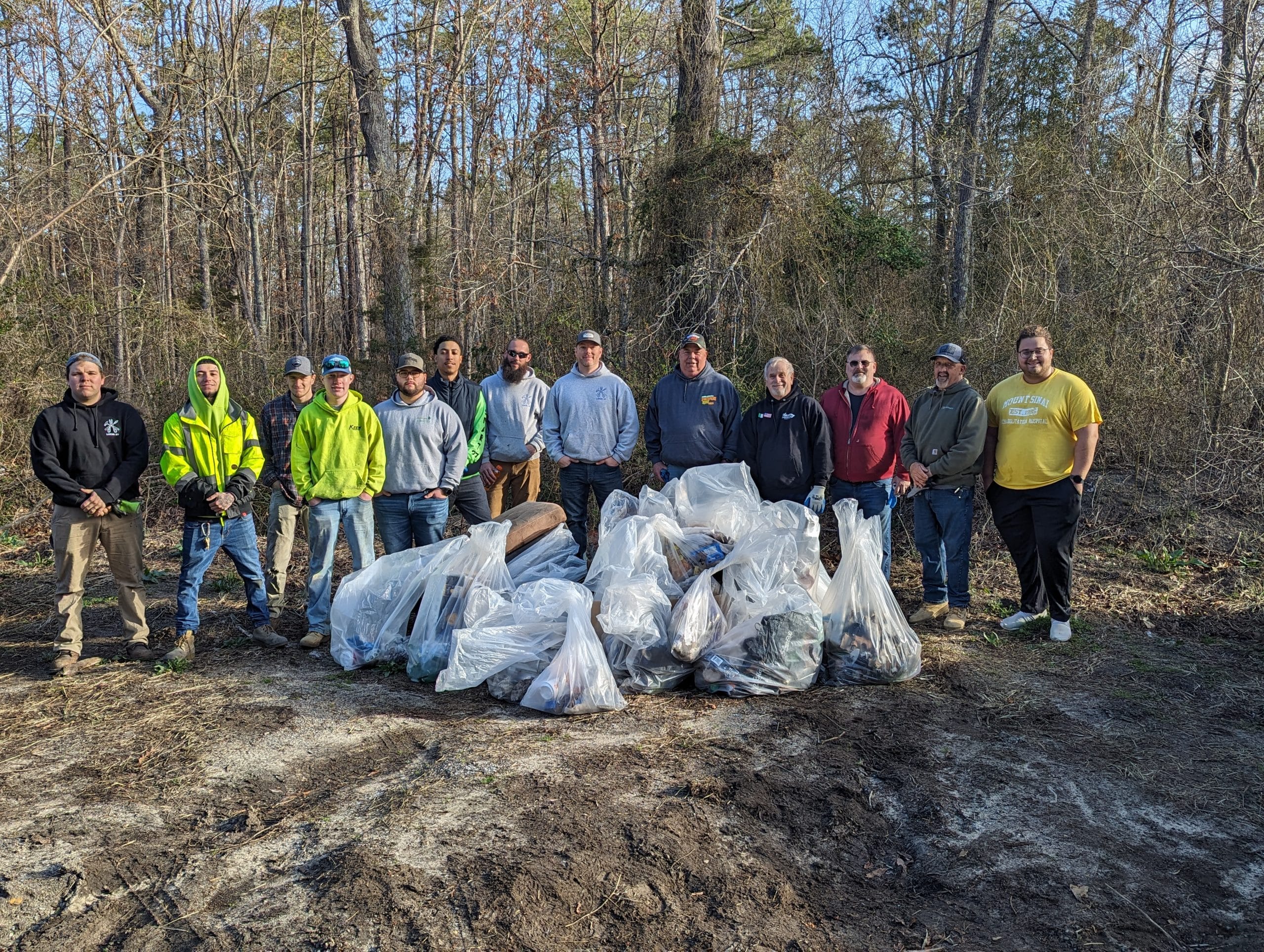 Local 27 brings union power to Cumberland County trash cleanup | SMART ...