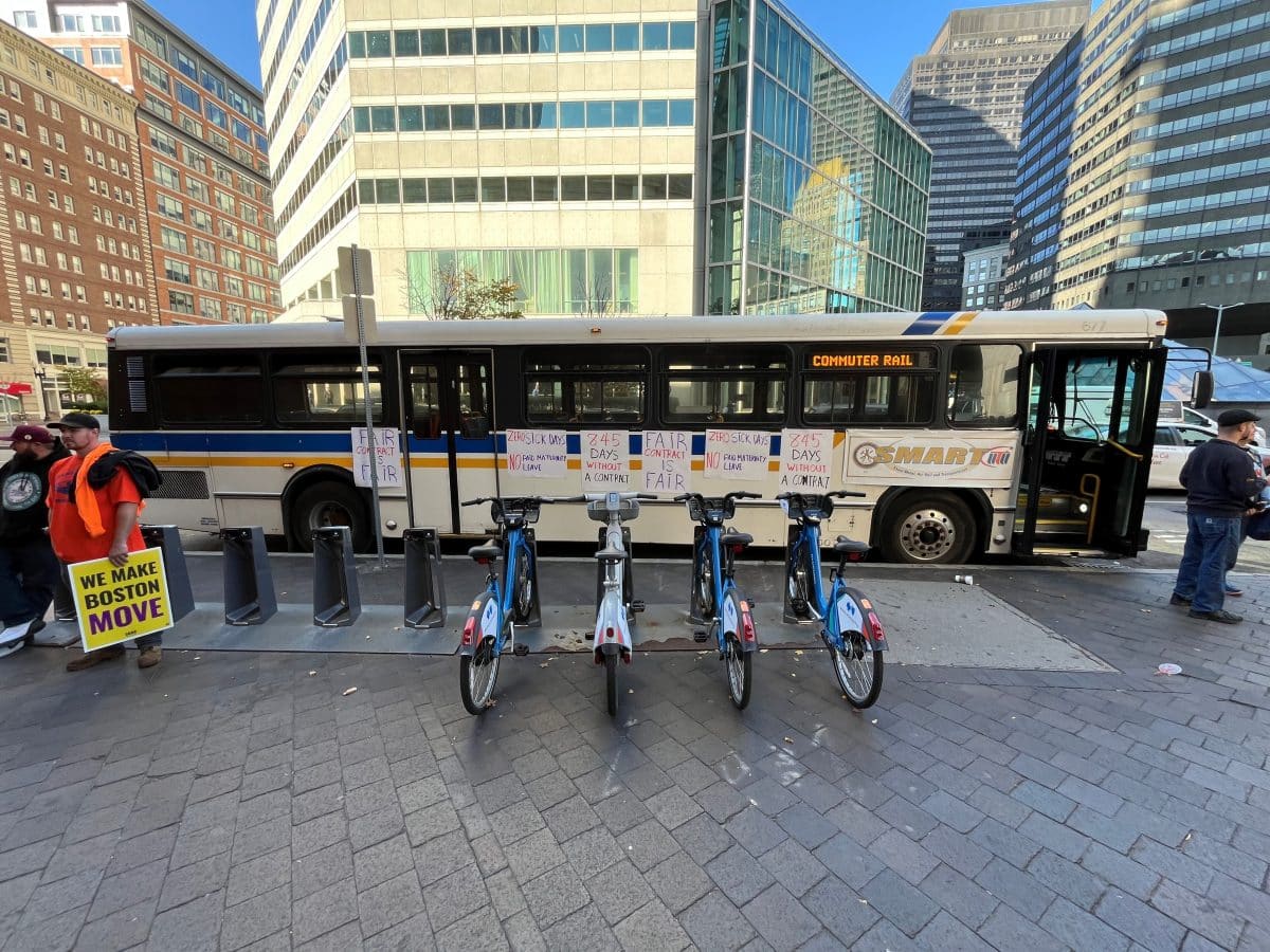 Workers Unite Against Keolis at Boston's South Station | SMART Union