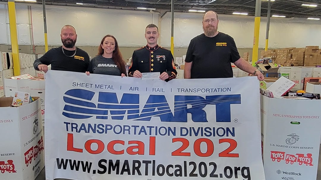 TD Local 202 sister strengthens union, community - SMART Union